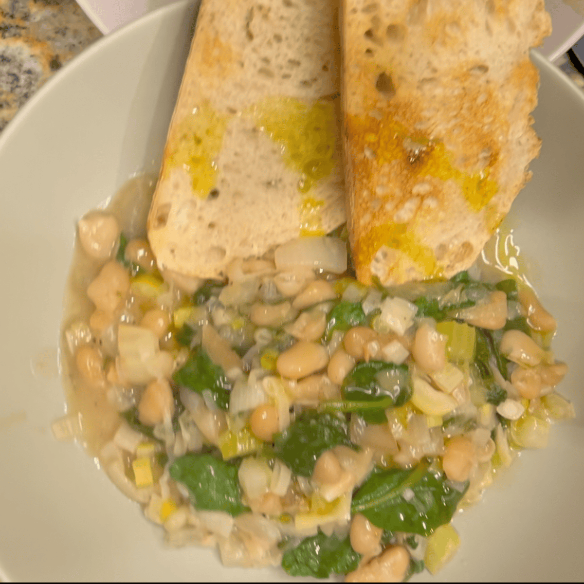 Healthy Cannellini Bean and Leek Soup Recipe [Vegetarian] - made to sustain